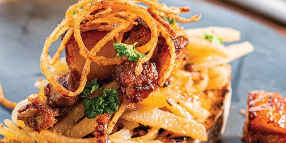 Vepřo zelo na topince | Albert