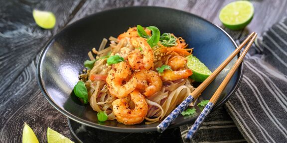 Recept: Thajské pad thai s krevetami | Albert